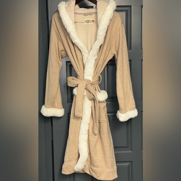 UGG | Intimates & Sleepwear | Ugg Duffield Deluxe Ll | Poshmark